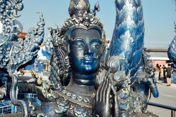 Wat Rong Khun from Chiang Mai (Take Me Tour) - Couple Travel The World